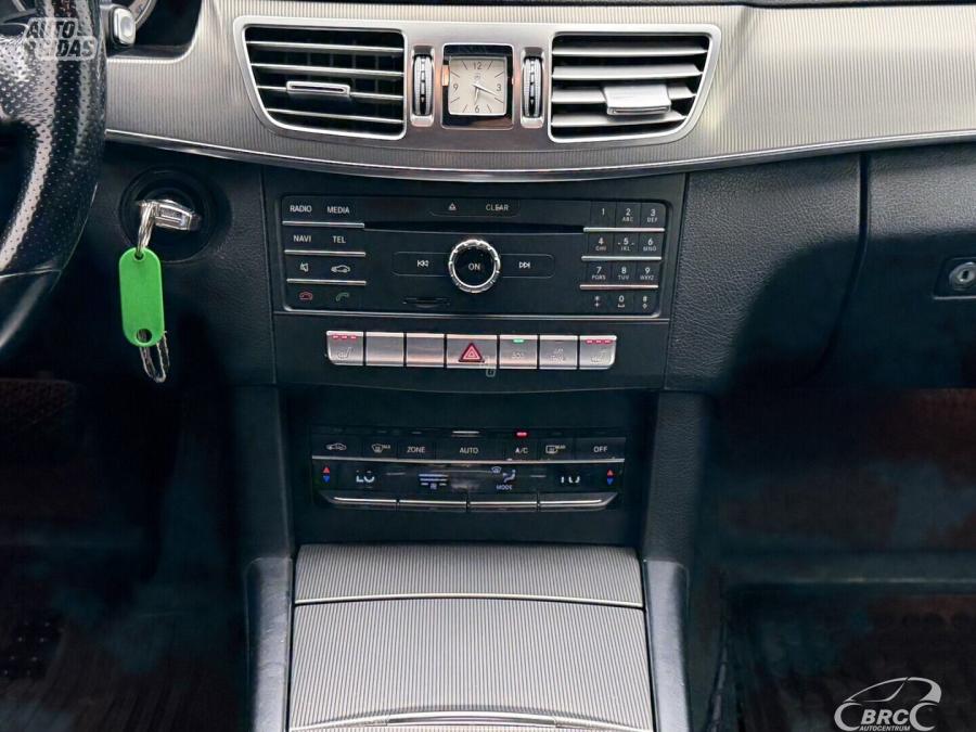 Черный Мерседес E 200 2016 в Авиженяй, объемом двигателя 2.20 л и пробегом 287 тыс. км за 8500 €, фото 17 на AUTOMOTO.COM.LV