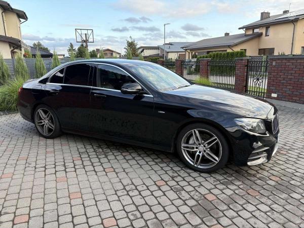 Черный Мерседес E 200 2016 в Каунас, объемом двигателя 1.95 л и пробегом 346 тыс. км за 18800 €, фото 6 на AUTOMOTO.COM.LV