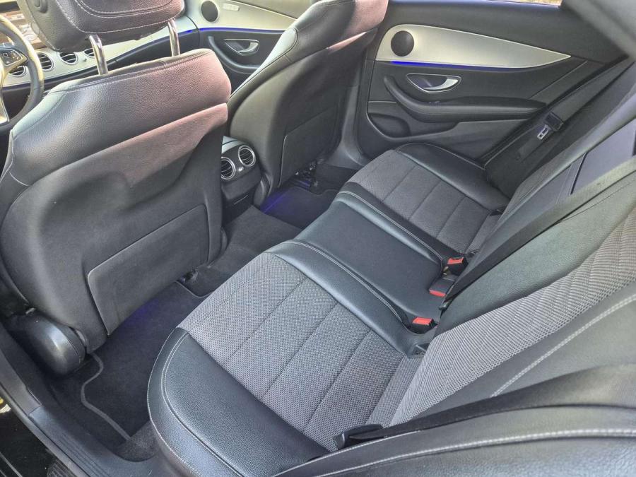 Black Mercedes-Benz e-200 2016 in Taurage, with an engine capacity of 1.95 L and mileage of 228 thousand km for 13300 €, photo 12 on AUTOMOTO.COM.LV