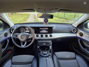 Black Mercedes-Benz e-200 2016 in Taurage, with an engine capacity of 1.95 L and mileage of 228 thousand km for 13300 €, photo 15 on AUTOMOTO.COM.LV
