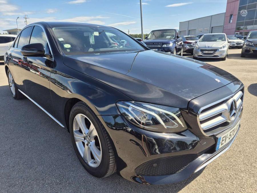 Melns Mercedes-Benz e-200 2016 Tauragė, ar dzinēja tilpumu 1.95 L un nobraukumu 228 tūkst. km par 12800 €, foto 4 vietnē AUTOMOTO.COM.LV