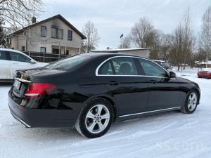 Melns Mercedes-Benz e-200 2017 Rīga, ar dzinēja tilpumu 2.00 L un nobraukumu 0 tūkst. km par 15560 €, foto 5 vietnē AUTOMOTO.COM.LV