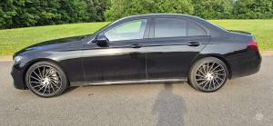 Melns Mercedes-Benz e-200 2017 Viļņa, ar dzinēja tilpumu 1.95 L un nobraukumu 260 tūkst. km par 15500 €, foto 3 vietnē AUTOMOTO.COM.LV