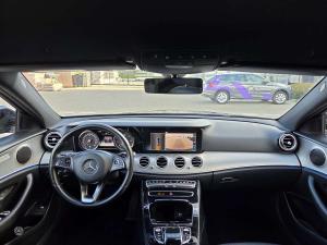 Black Mercedes-Benz e-200 2017 in Vilnius, with an engine capacity of 1.95 L and mileage of 420 thousand km for 12000 €, photo 17 on AUTOMOTO.COM.LV