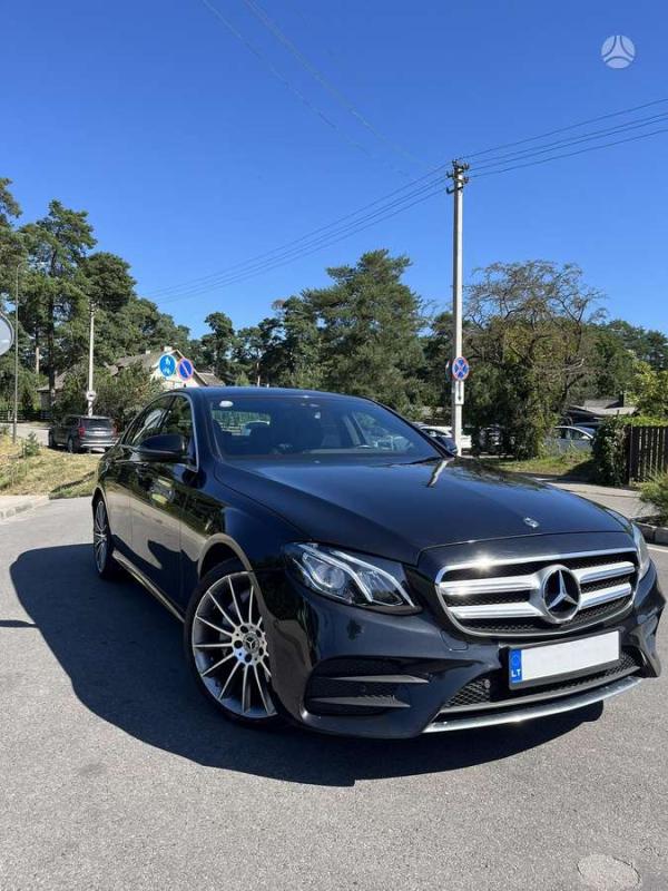 Melns Mercedes-Benz e-200 2017 Kauņa, ar dzinēja tilpumu 1.95 L un nobraukumu 250 tūkst. km par 18500 €, foto 4 vietnē AUTOMOTO.COM.LV