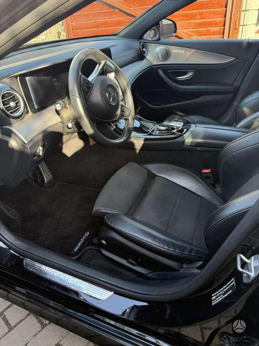 Black Mercedes-Benz e-200 2017 in Kaunas, with an engine capacity of 1.95 L and mileage of 250 thousand km for 18500 €, photo 24 on AUTOMOTO.COM.LV