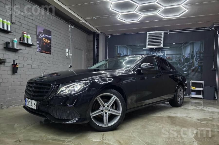 Melns Mercedes-Benz e-200 2018 Rēzekne, ar dzinēja tilpumu 2.00 L un nobraukumu 312 tūkst. km par 13800 €, foto 1 vietnē AUTOMOTO.COM.LV