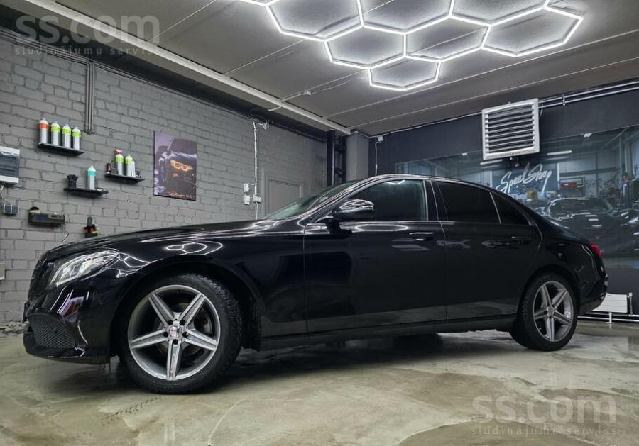 Melns Mercedes-Benz e-200 2018 Rēzekne, ar dzinēja tilpumu 2.00 L un nobraukumu 312 tūkst. km par 13800 €, foto 2 vietnē AUTOMOTO.COM.LV