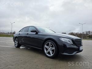 Melns Mercedes-Benz e-200 2018 Rēzekne, ar dzinēja tilpumu 2.00 L un nobraukumu 312 tūkst. km par 13800 €, foto 16 vietnē AUTOMOTO.COM.LV