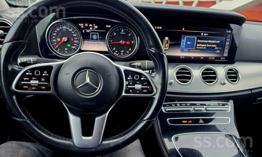 Melns Mercedes-Benz e-200 2018 Rēzekne, ar dzinēja tilpumu 2.00 L un nobraukumu 312 tūkst. km par 13800 €, foto 17 vietnē AUTOMOTO.COM.LV