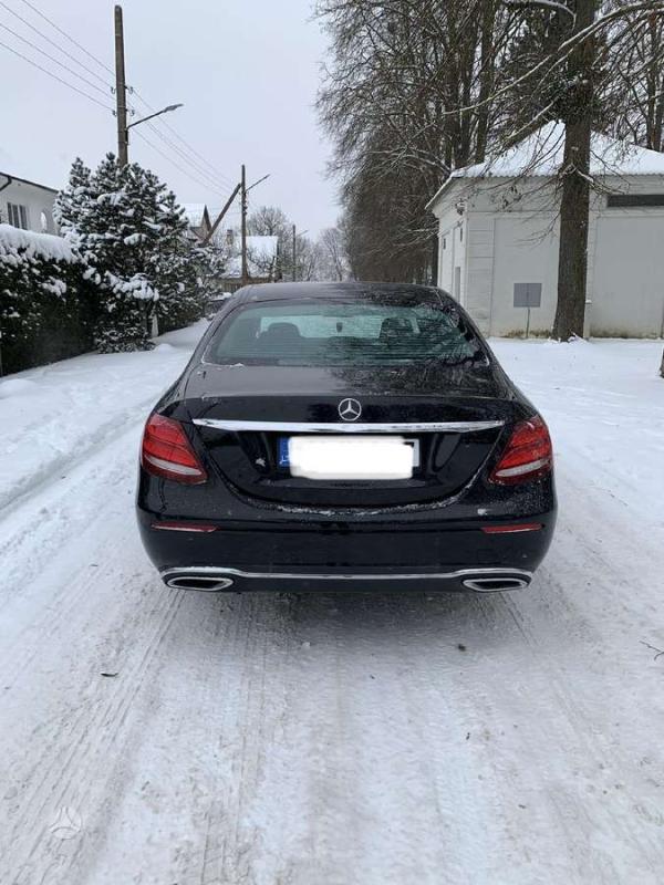 Melns Mercedes-Benz e-200 2018 Kauņa, ar dzinēja tilpumu 1.95 L un nobraukumu 234 tūkst. km par 11300 €, foto 4 vietnē AUTOMOTO.COM.LV