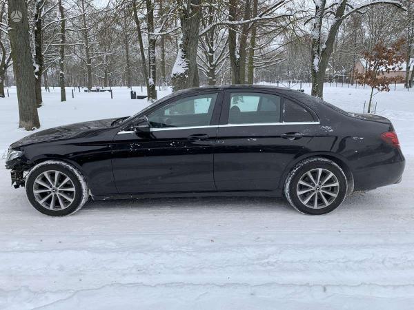 Melns Mercedes-Benz e-200 2018 Kauņa, ar dzinēja tilpumu 1.95 L un nobraukumu 234 tūkst. km par 11300 €, foto 6 vietnē AUTOMOTO.COM.LV