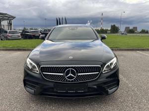 Melns Mercedes-Benz e-200 2018 Viļņa, ar dzinēja tilpumu 1.99 L un nobraukumu 197 tūkst. km par 29500 €, foto 2 vietnē AUTOMOTO.COM.LV