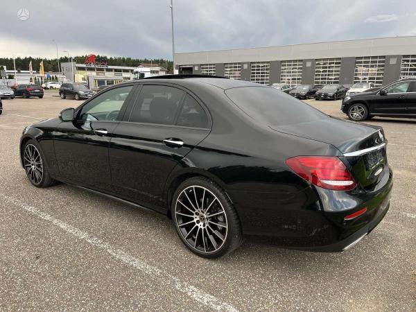 Melns Mercedes-Benz e-200 2018 Viļņa, ar dzinēja tilpumu 1.99 L un nobraukumu 197 tūkst. km par 29500 €, foto 7 vietnē AUTOMOTO.COM.LV