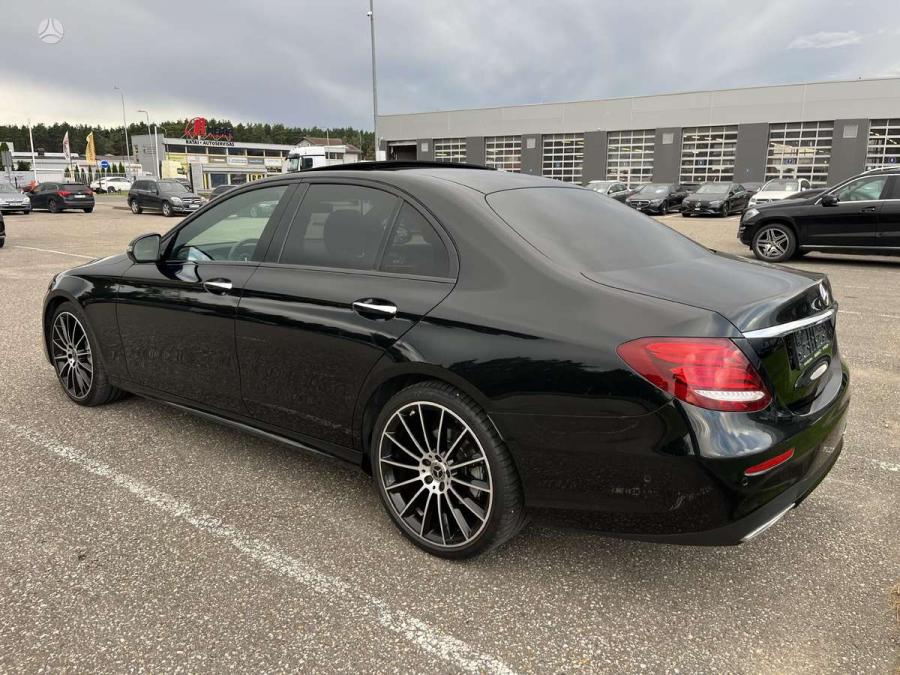 Melns Mercedes-Benz e-200 2018 Viļņa, ar dzinēja tilpumu 1.99 L un nobraukumu 197 tūkst. km par 29500 €, foto 7 vietnē AUTOMOTO.COM.LV