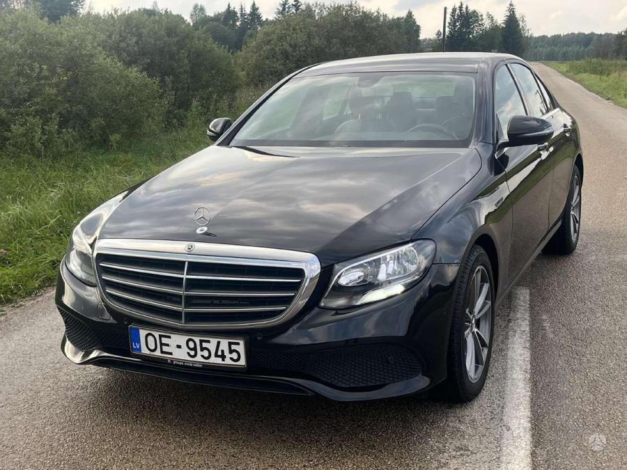 Melns Mercedes-Benz e-200 2018 Tauragė, ar dzinēja tilpumu 1.95 L un nobraukumu 450 tūkst. km par 11700 €, foto 1 vietnē AUTOMOTO.COM.LV