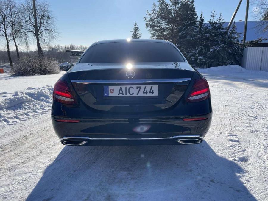 Melns Mercedes-Benz e-200 2018 Kauņa, ar dzinēja tilpumu 1.99 L un nobraukumu 108 tūkst. km par 23000 €, foto 5 vietnē AUTOMOTO.COM.LV