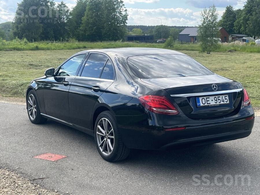 Черный Мерседес E 200 2018 в Рига, объемом двигателя 2.00 л и пробегом 0 тыс. км за 15500 €, фото 6 на AUTOMOTO.COM.LV