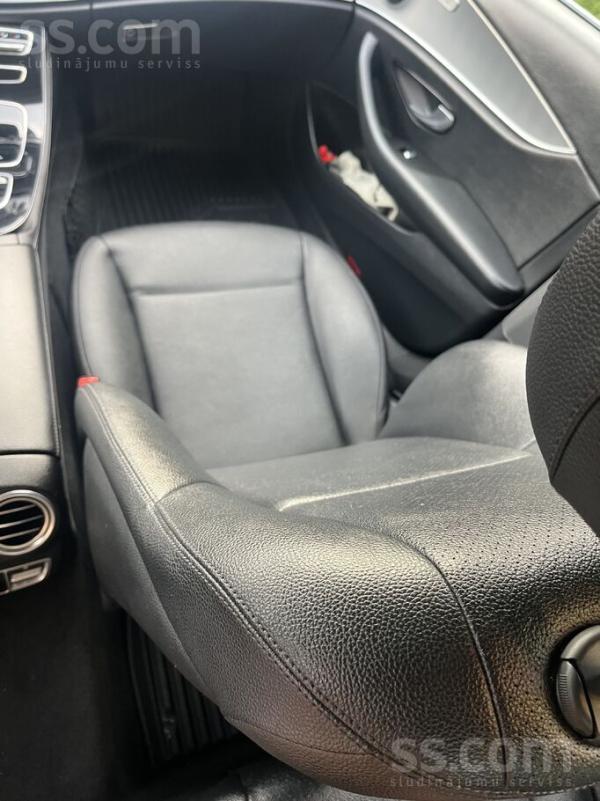 Black Mercedes-Benz e-200 2018 in Riga, with an engine capacity of 2.00 L and mileage of 0 thousand km for 15500 €, photo 7 on AUTOMOTO.COM.LV