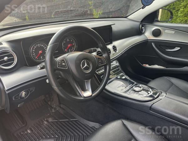 Black Mercedes-Benz e-200 2018 in Riga, with an engine capacity of 2.00 L and mileage of 0 thousand km for 15500 €, photo 10 on AUTOMOTO.COM.LV