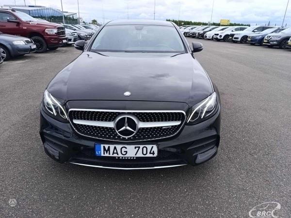 Melns Mercedes-Benz e-200 2018 Viļņa, ar dzinēja tilpumu 1.95 L un nobraukumu 376 tūkst. km par 12900 €, foto 9 vietnē AUTOMOTO.COM.LV
