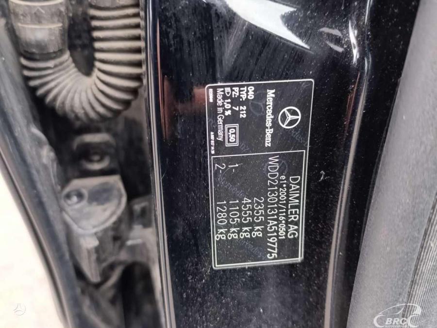 Black Mercedes-Benz e-200 2018 in Vilnius, with an engine capacity of 1.95 L and mileage of 376 thousand km for 12900 €, photo 23 on AUTOMOTO.COM.LV