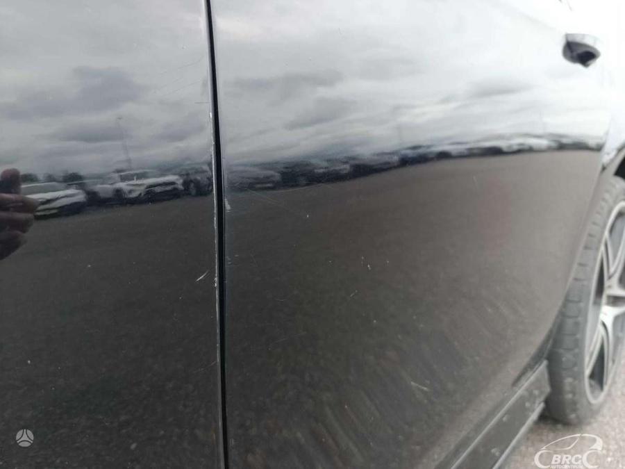 Black Mercedes-Benz e-200 2018 in Vilnius, with an engine capacity of 1.95 L and mileage of 376 thousand km for 12900 €, photo 28 on AUTOMOTO.COM.LV