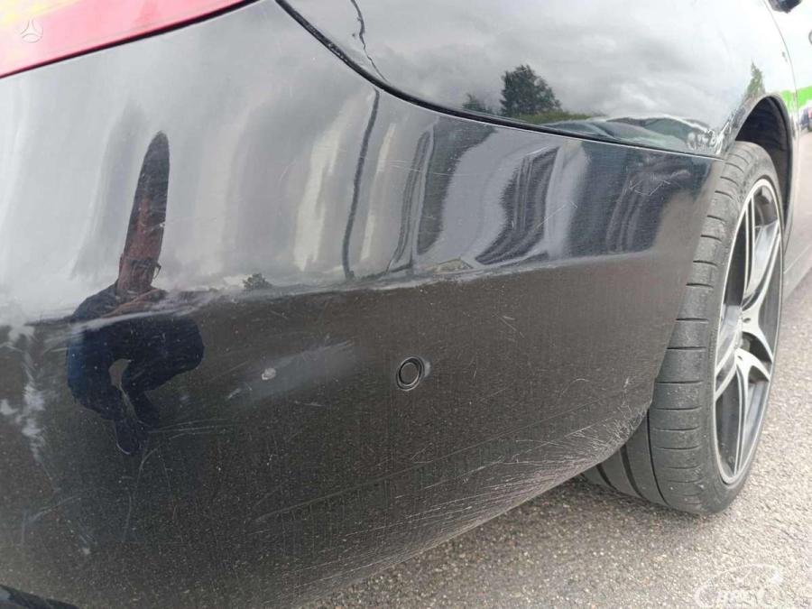 Black Mercedes-Benz e-200 2018 in Vilnius, with an engine capacity of 1.95 L and mileage of 376 thousand km for 12900 €, photo 31 on AUTOMOTO.COM.LV