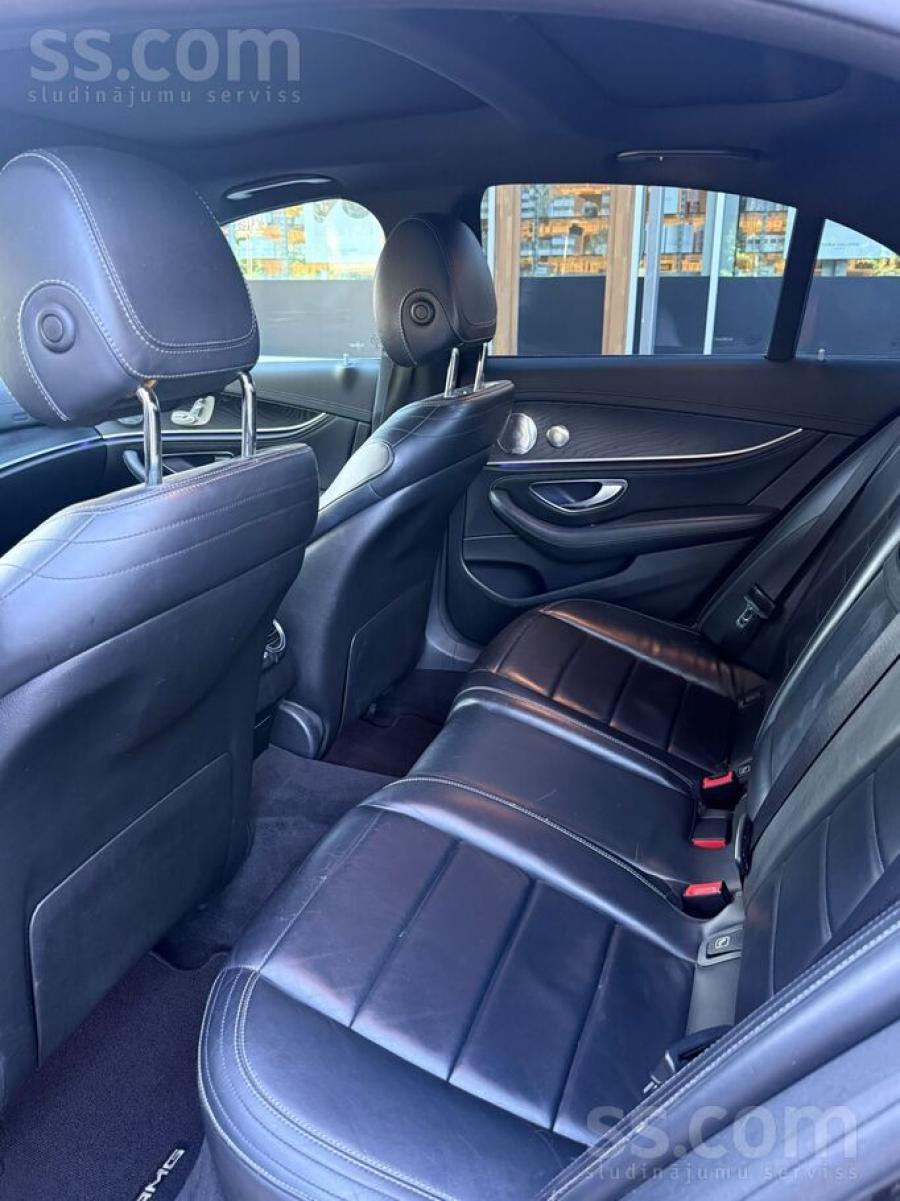Black Mercedes-Benz e-200 2018 in Riga, with an engine capacity of 2.00 L and mileage of 0 thousand km for 17900 €, photo 7 on AUTOMOTO.COM.LV