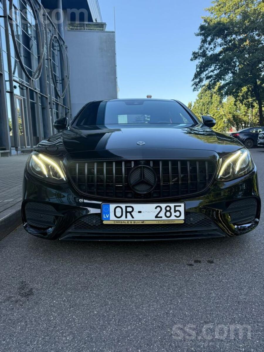 Black Mercedes-Benz e-200 2018 in Riga, with an engine capacity of 2.00 L and mileage of 0 thousand km for 17900 €, photo 13 on AUTOMOTO.COM.LV