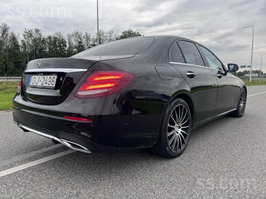 Melns Mercedes-Benz e-200 2018 Rīga, ar dzinēja tilpumu 2.00 L un nobraukumu 570 tūkst. km par 13990 €, foto 3 vietnē AUTOMOTO.COM.LV