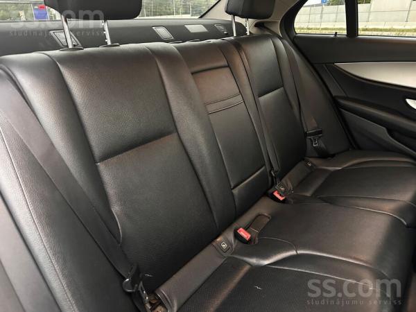 Melns Mercedes-Benz e-200 2018 Rīga, ar dzinēja tilpumu 2.00 L un nobraukumu 570 tūkst. km par 13990 €, foto 9 vietnē AUTOMOTO.COM.LV