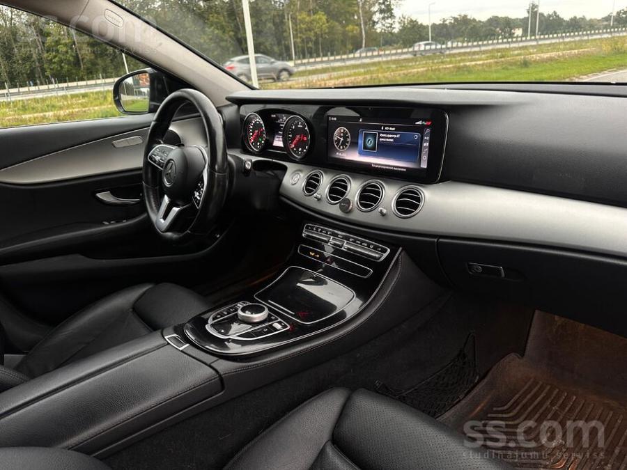 Melns Mercedes-Benz e-200 2018 Rīga, ar dzinēja tilpumu 2.00 L un nobraukumu 570 tūkst. km par 13990 €, foto 10 vietnē AUTOMOTO.COM.LV