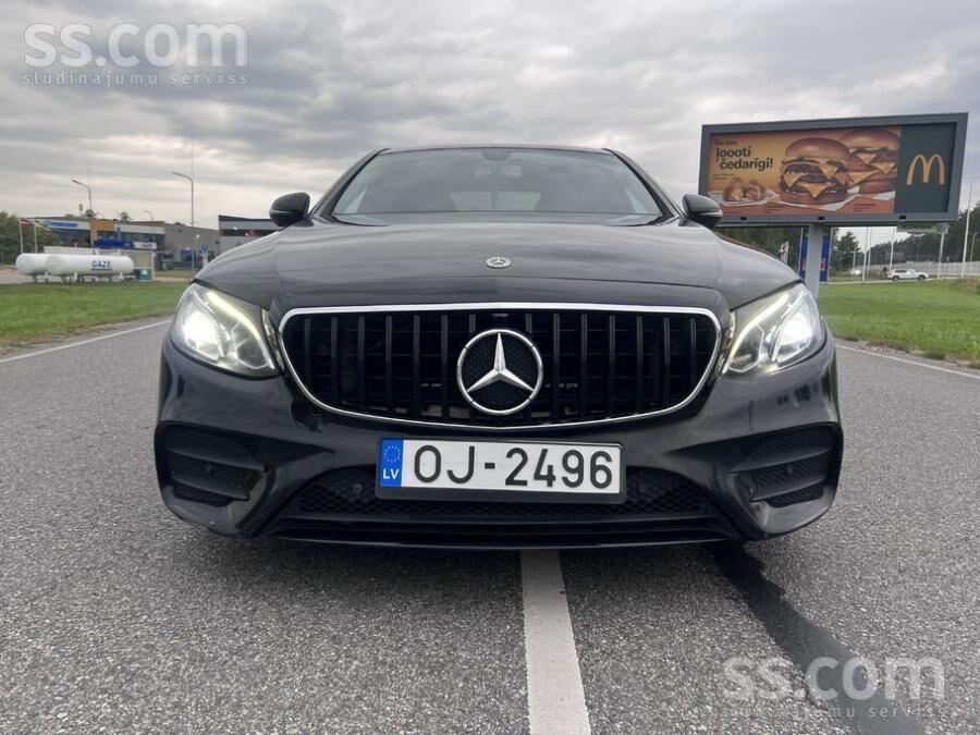 Black Mercedes-Benz e-200 2018 in Riga, with an engine capacity of 2.00 L and mileage of 0 thousand km for 10900 €, photo 6 on AUTOMOTO.COM.LV