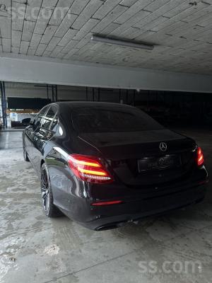 Black Mercedes-Benz e-200 2019 in Riga, with an engine capacity of 2.00 L and mileage of 89 thousand km for 29000 €, photo 14 on AUTOMOTO.COM.LV