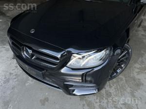 Black Mercedes-Benz e-200 2019 in Riga, with an engine capacity of 2.00 L and mileage of 89 thousand km for 29000 €, photo 22 on AUTOMOTO.COM.LV