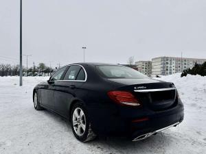 Melns Mercedes-Benz e-200 2019 Šauļi, ar dzinēja tilpumu 1.95 L un nobraukumu 236 tūkst. km par 17700 €, foto 3 vietnē AUTOMOTO.COM.LV