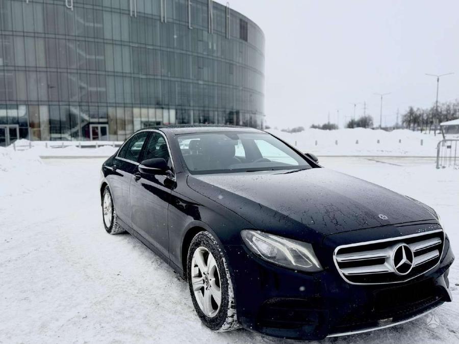 Melns Mercedes-Benz e-200 2019 Šauļi, ar dzinēja tilpumu 1.95 L un nobraukumu 236 tūkst. km par 17700 €, foto 11 vietnē AUTOMOTO.COM.LV