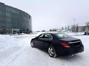 Melns Mercedes-Benz e-200 2019 Šauļi, ar dzinēja tilpumu 1.95 L un nobraukumu 236 tūkst. km par 17700 €, foto 15 vietnē AUTOMOTO.COM.LV