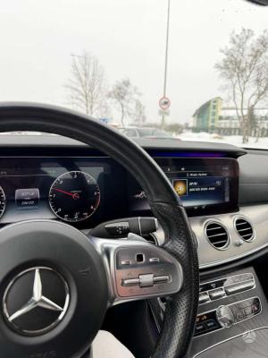 Melns Mercedes-Benz e-200 2019 Šauļi, ar dzinēja tilpumu 1.95 L un nobraukumu 236 tūkst. km par 17700 €, foto 34 vietnē AUTOMOTO.COM.LV