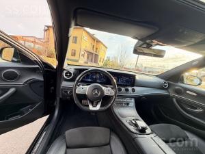 Black Mercedes-Benz e-200 2019 in Riga, with an engine capacity of 2.00 L and mileage of 72 thousand km for 28500 €, photo 10 on AUTOMOTO.COM.LV