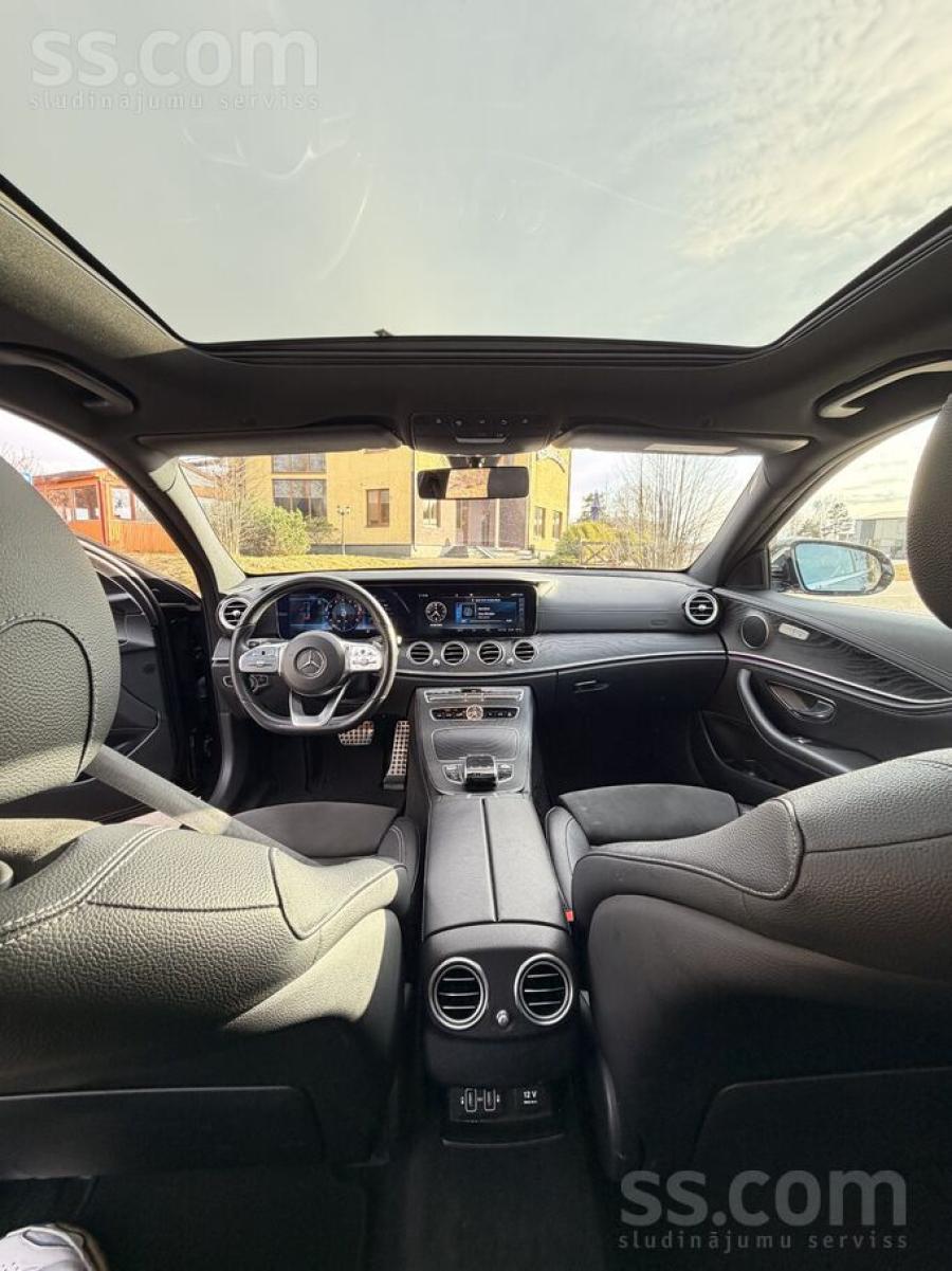 Black Mercedes-Benz e-200 2019 in Riga, with an engine capacity of 2.00 L and mileage of 72 thousand km for 28500 €, photo 11 on AUTOMOTO.COM.LV