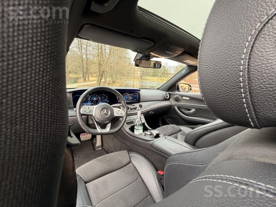 Black Mercedes-Benz e-200 2019 in Riga, with an engine capacity of 2.00 L and mileage of 72 thousand km for 28500 €, photo 17 on AUTOMOTO.COM.LV