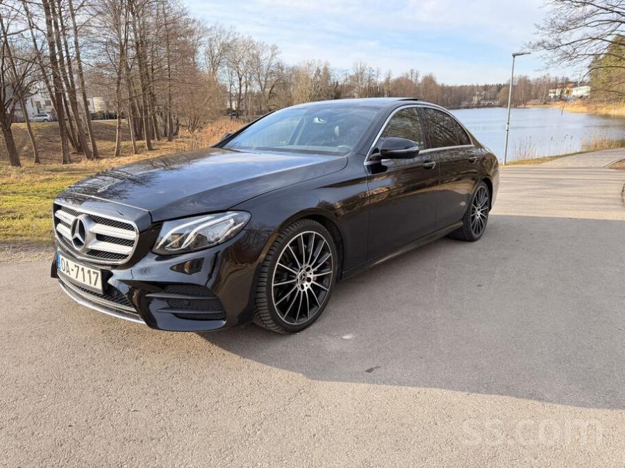Melns Mercedes-Benz e-200 2019 Rīga, ar dzinēja tilpumu 2.00 L un nobraukumu 72 tūkst. km par 28500 €, foto 4 vietnē AUTOMOTO.COM.LV