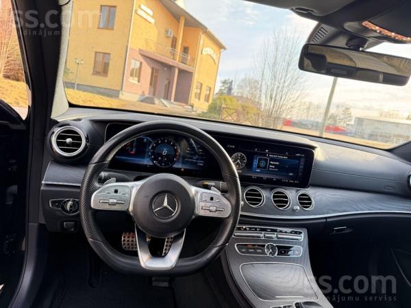 Black Mercedes-Benz e-200 2019 in Riga, with an engine capacity of 2.00 L and mileage of 72 thousand km for 28500 €, photo 8 on AUTOMOTO.COM.LV