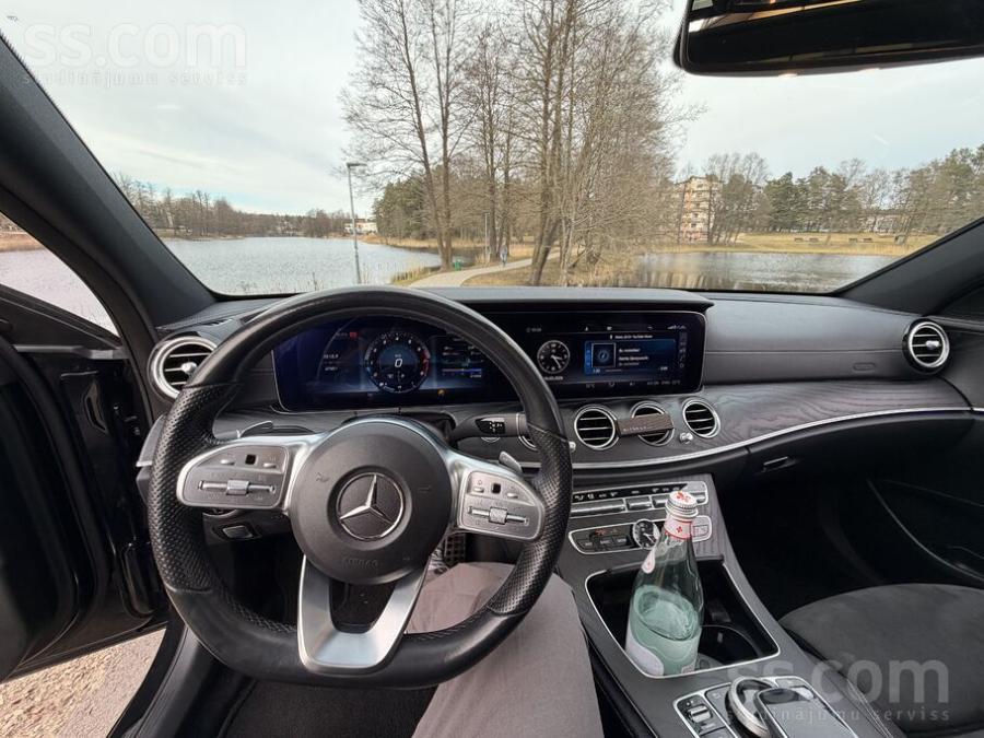 Melns Mercedes-Benz e-200 2019 Rīga, ar dzinēja tilpumu 2.00 L un nobraukumu 72 tūkst. km par 28500 €, foto 14 vietnē AUTOMOTO.COM.LV