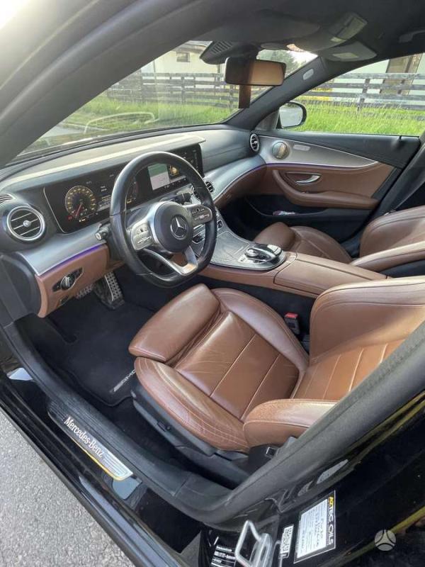 Black Mercedes-Benz e-200 2019 in Klaipeda, with an engine capacity of 1.60 L and mileage of 339 thousand km for 18900 €, photo 9 on AUTOMOTO.COM.LV