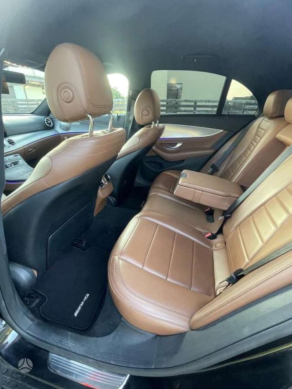 Black Mercedes-Benz e-200 2019 in Klaipeda, with an engine capacity of 1.60 L and mileage of 339 thousand km for 18900 €, photo 10 on AUTOMOTO.COM.LV