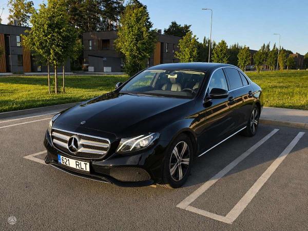 Melns Mercedes-Benz e-200 2019 Tallina, ar dzinēja tilpumu 1.95 L un nobraukumu 330 tūkst. km par 17900 €, foto 1 vietnē AUTOMOTO.COM.LV