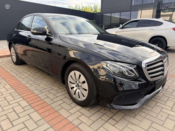 Melns Mercedes-Benz e-200 2019 Kauņa, ar dzinēja tilpumu 1.60 L un nobraukumu 380 tūkst. km par 9500 €, foto 7 vietnē AUTOMOTO.COM.LV
